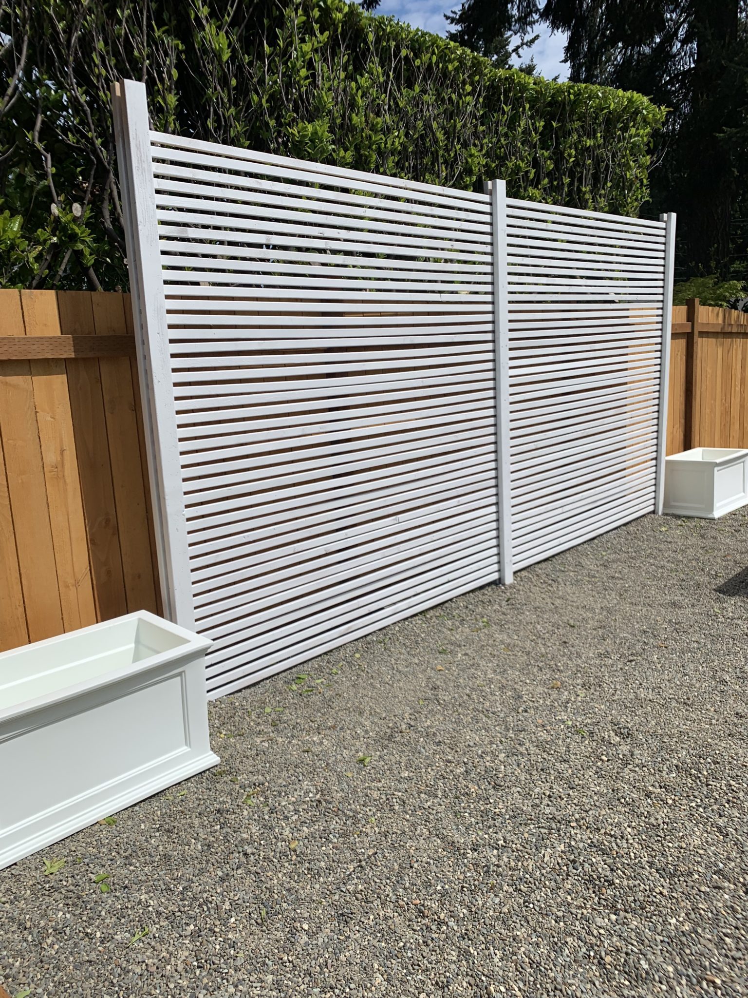 Easy DIY Privacy Screen / Fence