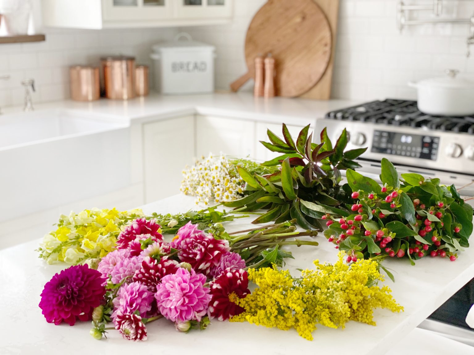 How to Arrange Grocery Store Flowers 5 Ways