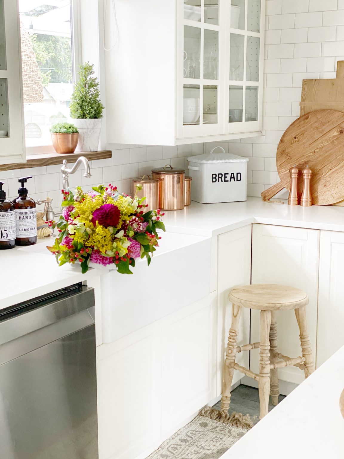How to Arrange Grocery Store Flowers 5 Ways