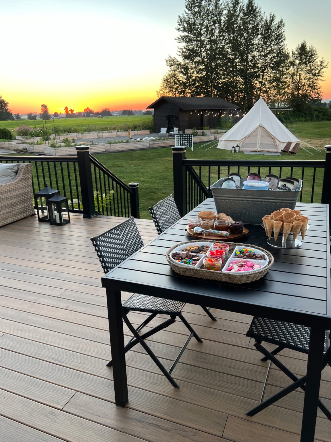 Outdoor Ice Cream Bar - Party at Home