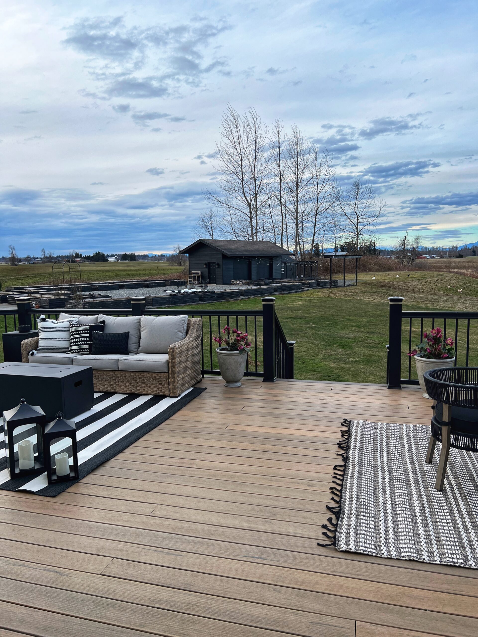 Deck Decorating - Spring Refresh