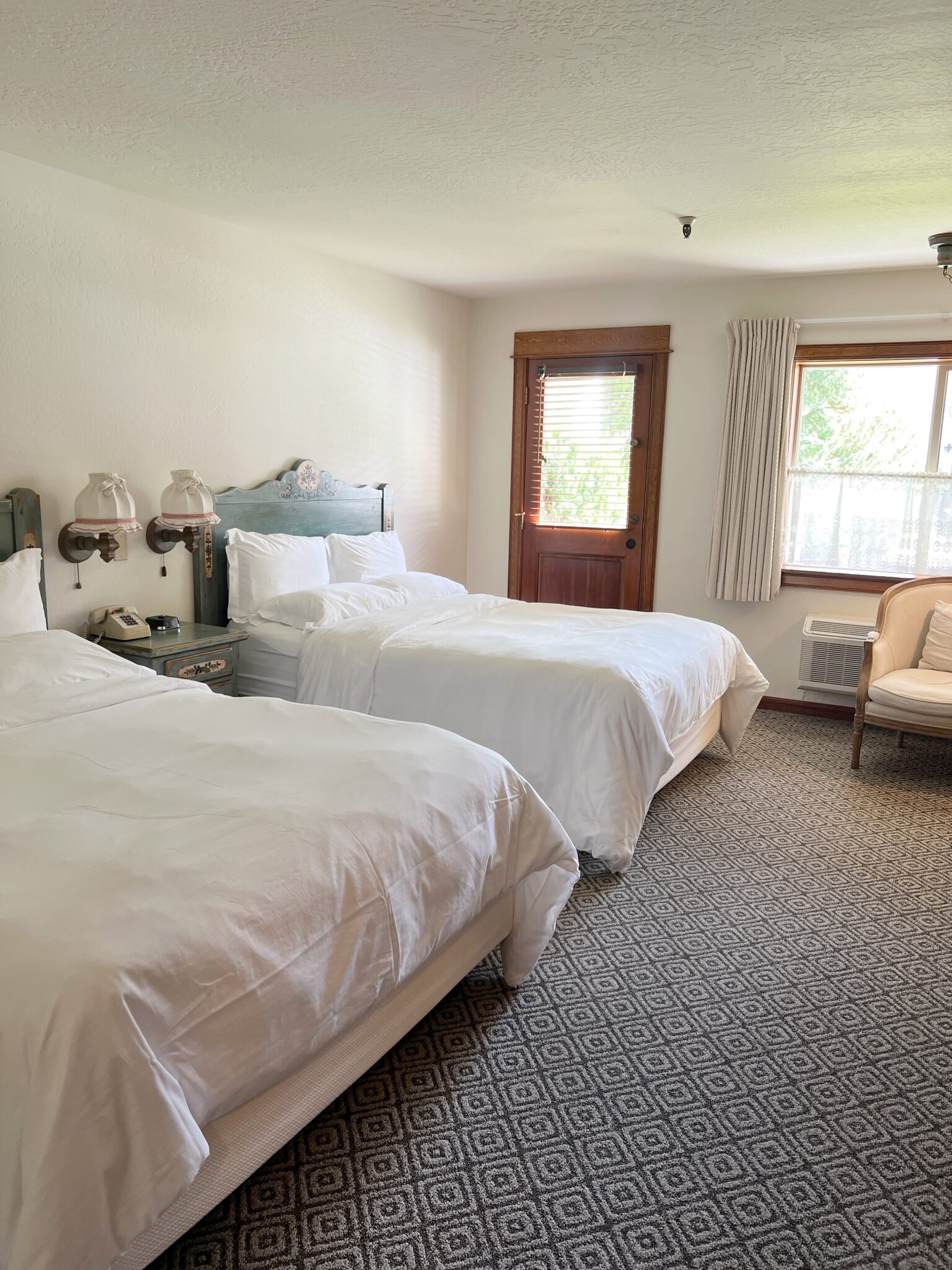 Best Hotel in Leavenworth - Enzian Inn - Family Must Stay