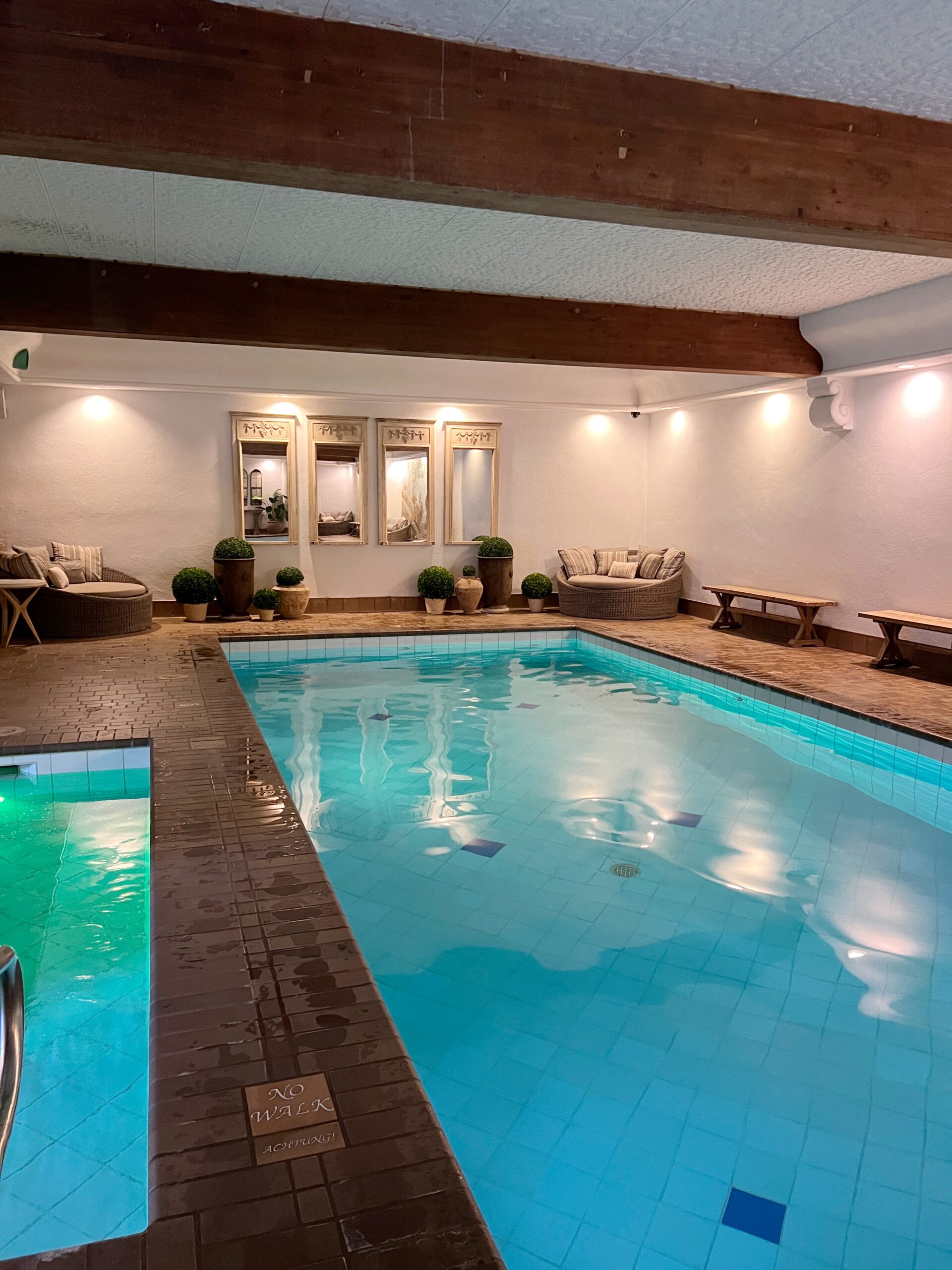 Best Hotel in Leavenworth - Enzian Inn - Family Must Stay