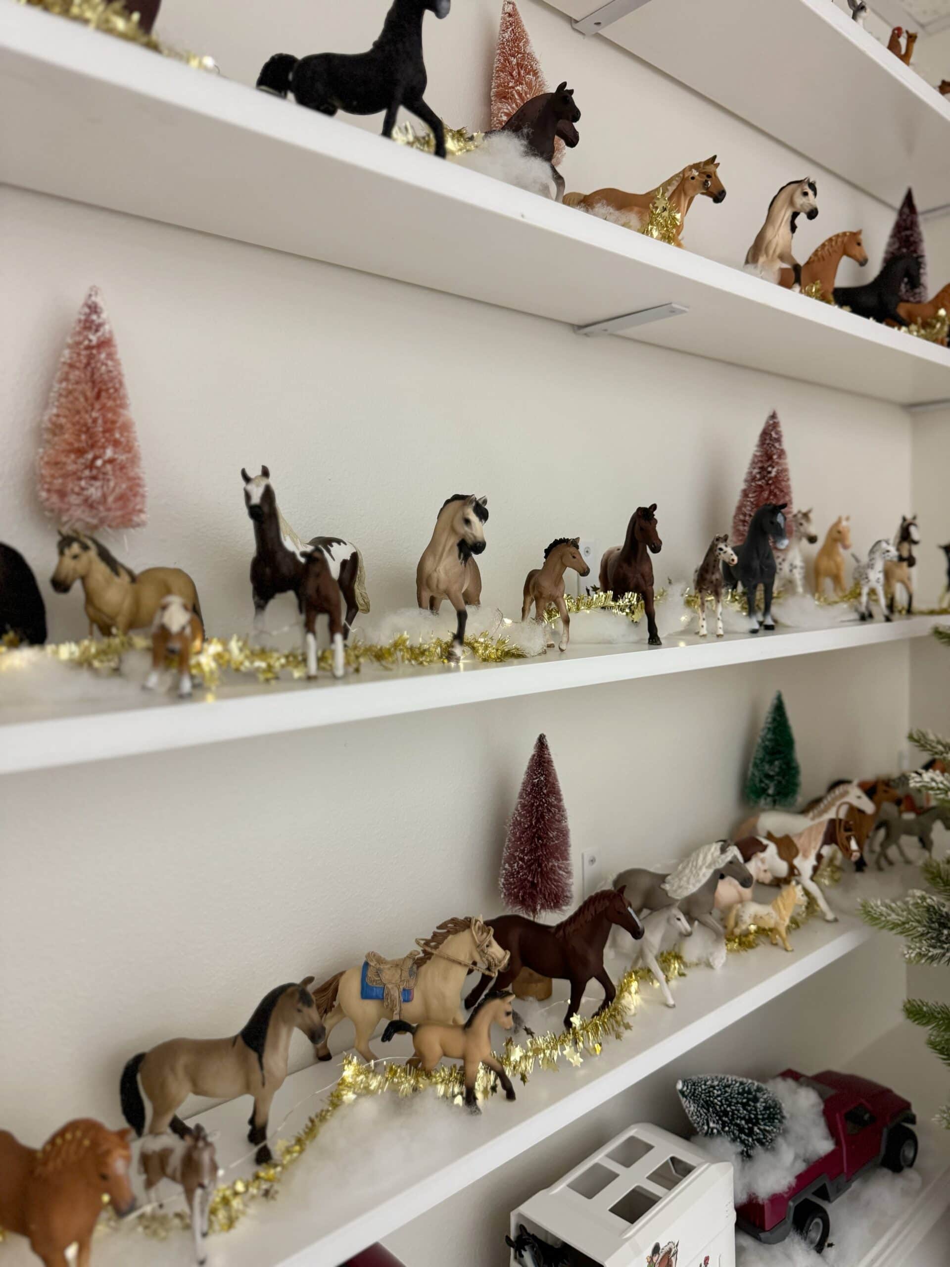 Schleich Horses Magical Christmas Wonderland