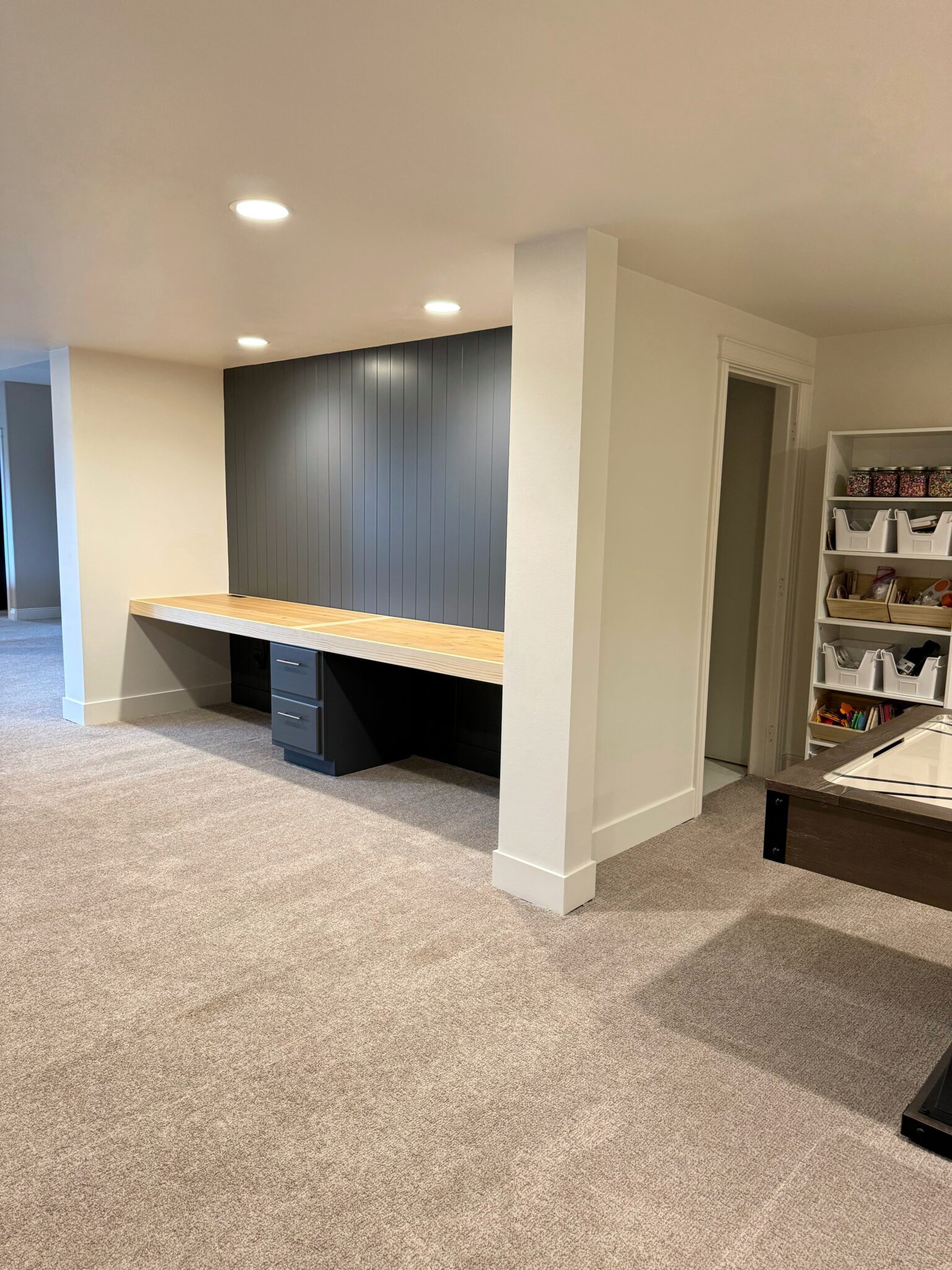 DIY Built in Desk