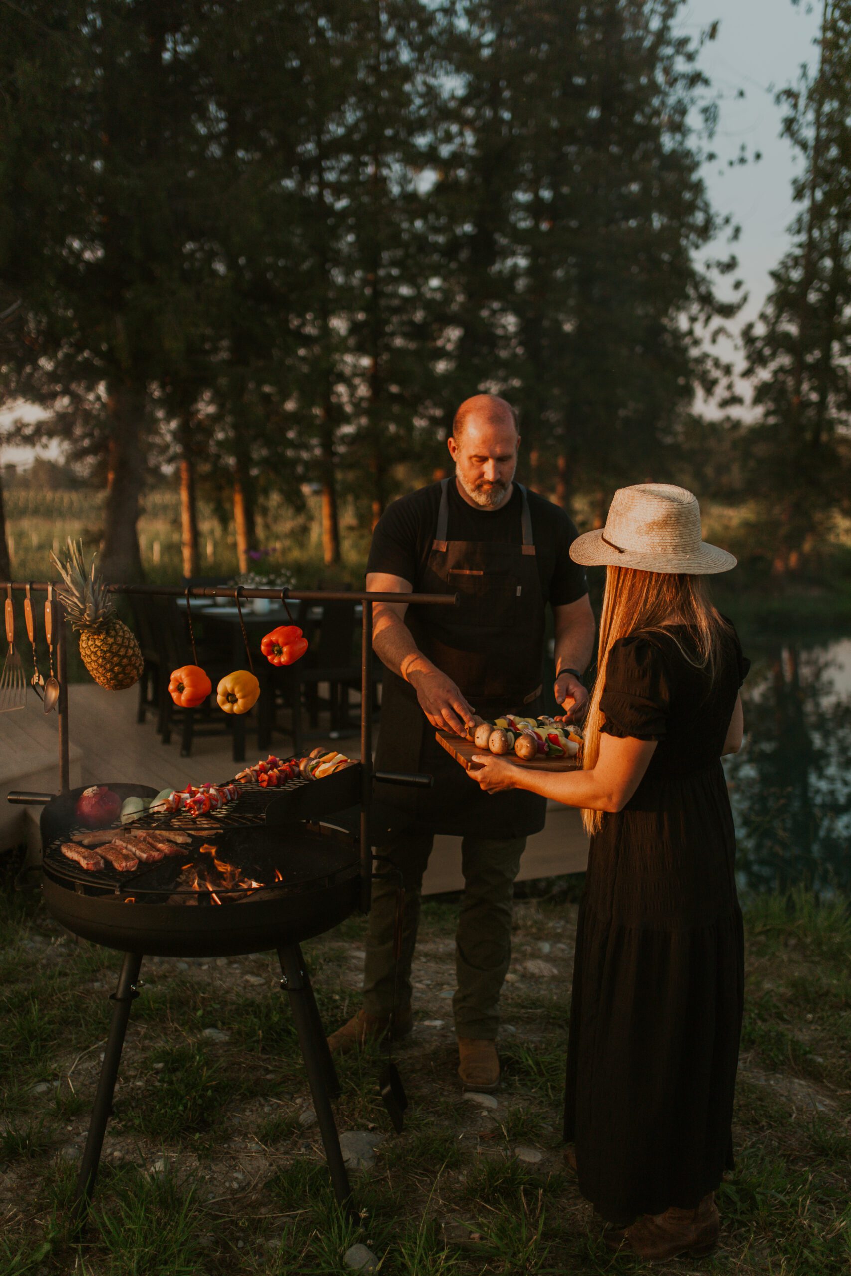 Outdoor Cooking Made Easy : Barebones Cowboy Grill